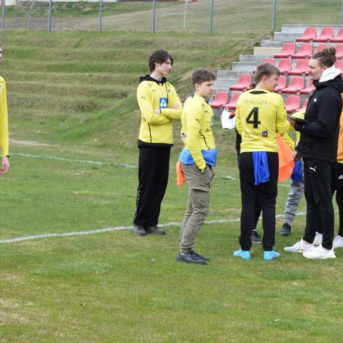 am-fotb-12.5.22r.jpg | Eskifjarðarskóli